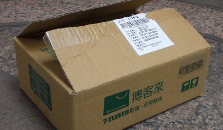 How to Pack Books | 50+ Tips Shipping and Storage of Books